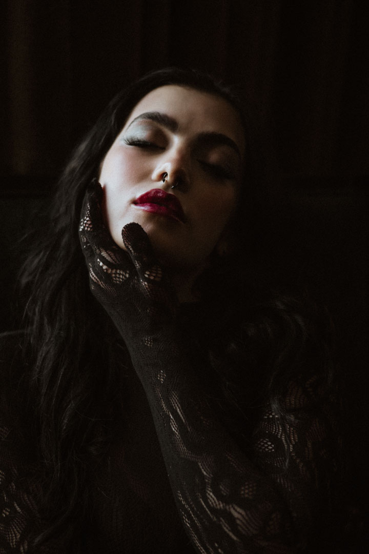 How to Shoot Dark and Moody Portraits - Jasmin Jade | Photography ...
